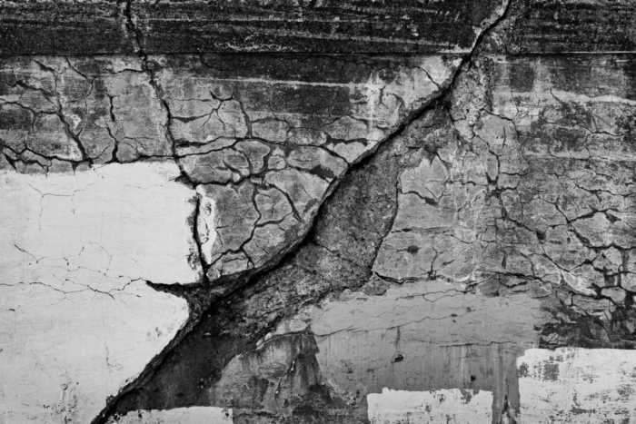 Round 34 Reveals - Crack • Photography Scavenger Hunt